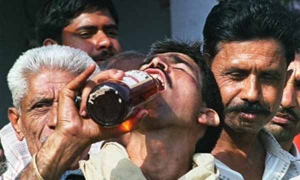8 Reasons Why Indians Are The Best Drunks Ever - ScoopWhoop