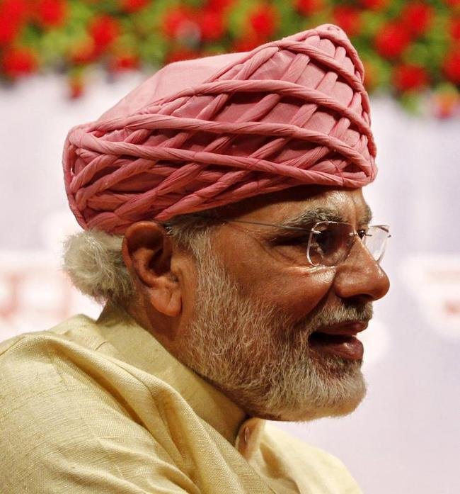 27 Photos Of Narendra Modi Wearing Hats - ScoopWhoop
