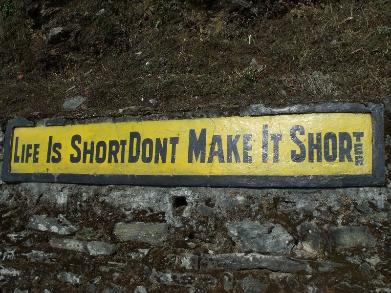 20 Ridiculously Witty Road Signs You Will See On The Way To Ladakh ...