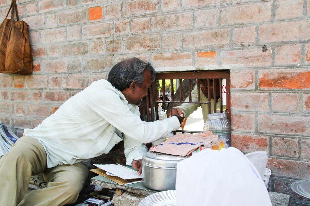 These 16 Pictures Of India’s Chai-Wallahs Have Some Amazing Stories To ...