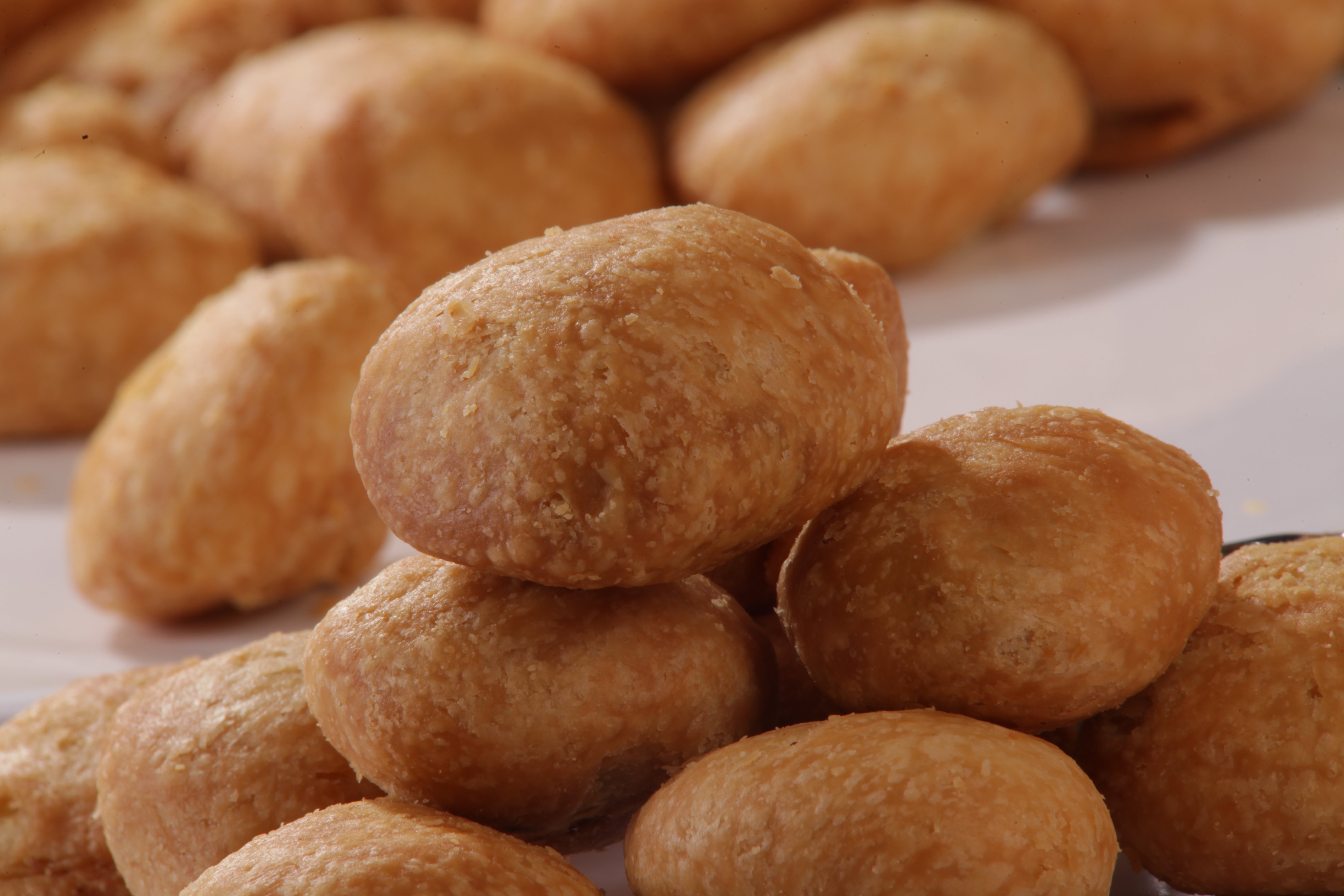 16 Tea Time Snacks That Every Indian Swears By - ScoopWhoop