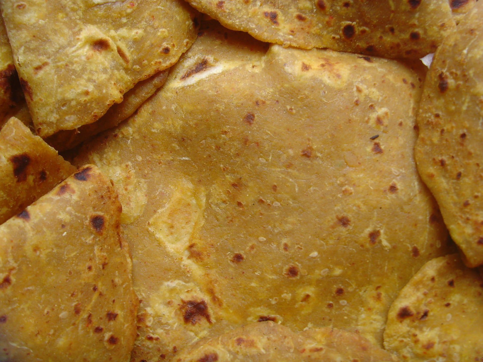 19 Delicious Paranthas Everyone Should Definitely Try - ScoopWhoop