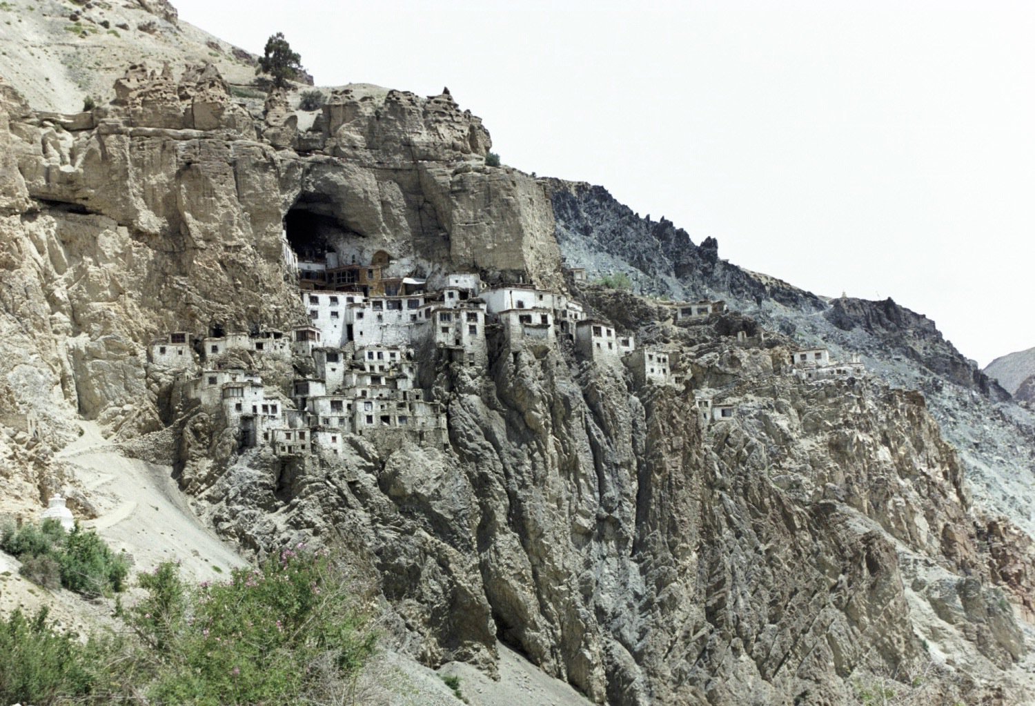 15 Destinations In India So Remote, Even The Airtel 4G Girl Hasn’t Been ...