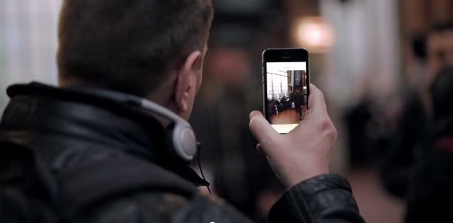 This iPhone App Assists The Blind By Connecting Them With People ...