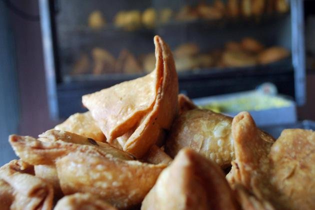 15 Signs That Samosa Is The True Love Of Your Life - ScoopWhoop