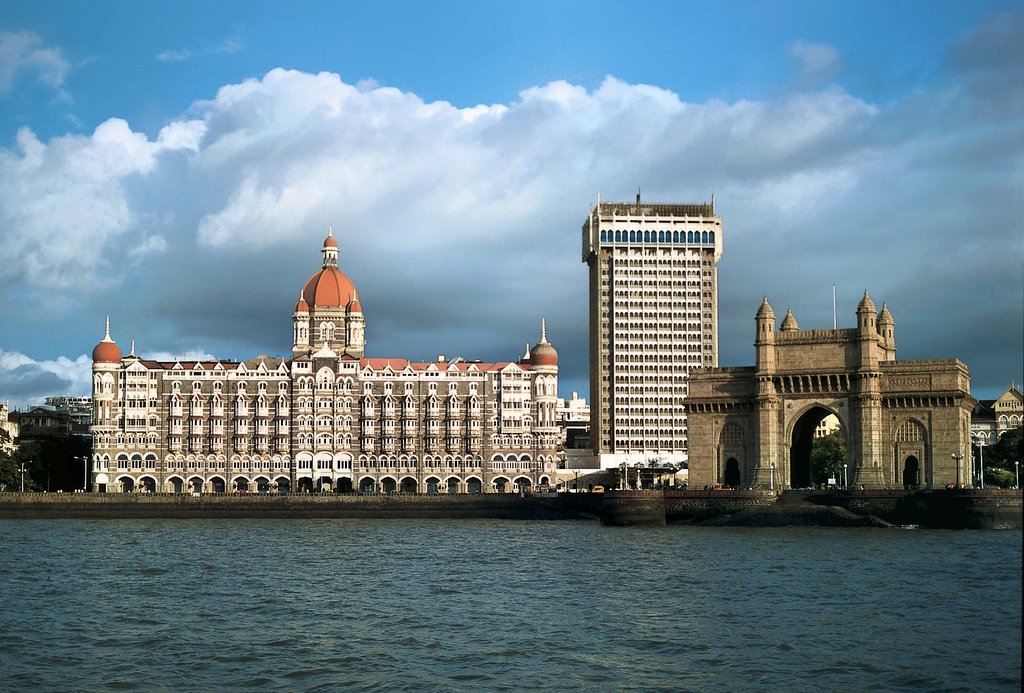 18 Then And Now Photos Of Mumbai That Will Leave You Amazed - ScoopWhoop