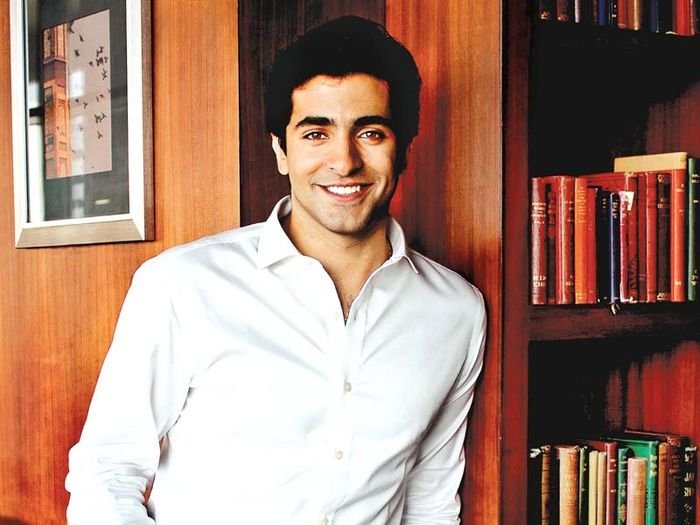 These 22 Men From Pakistan Are A Perfect Cocktail Of Good Looks & Talent