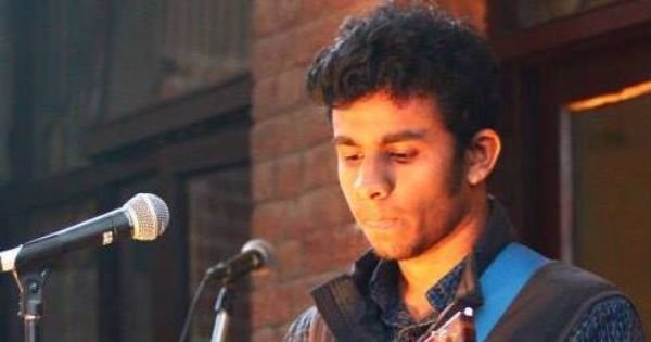 Once You Listen To This Delhi Guy Sing, You Just Won’t Stop - ScoopWhoop