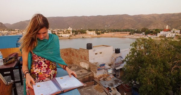 Masturbated At In A Bus, This Foreign Blogger Shares Her Experience Of ...