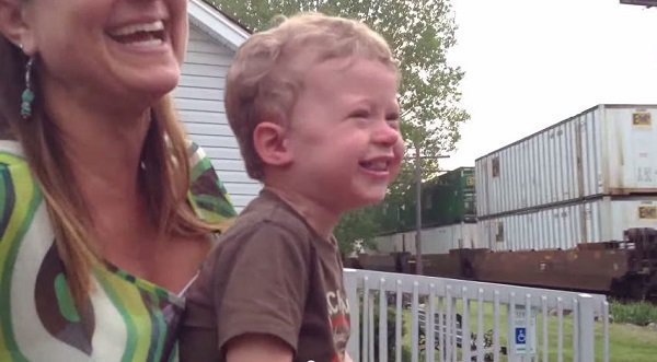 Engineer’s Son Realizes That His Dad Is Driving The Passing Train. His ...