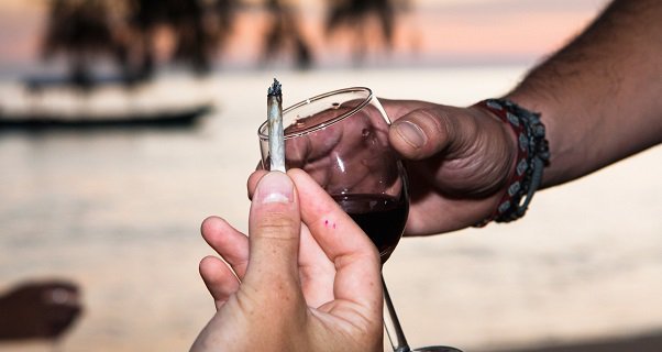 Marijuana Vs Alcohol: Which One Is More Harmful And Why? - ScoopWhoop