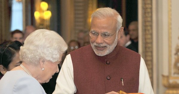 Of Honey, Tea And Stoles: Narendra Modi Gifts A Slice Of India To Queen ...