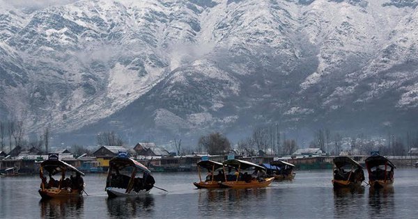 These Photos From Yesterday, Showing Srinagar’s First Snowfall Of The ...