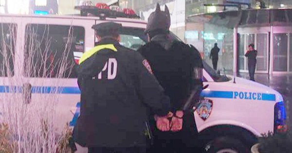 ‘Batman’ Was Arrested In Times Square For Robbing $50 From A Tourist ...