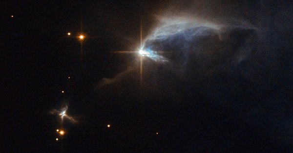 NASA’s Hubble Space Telescope Captures A Diamond In The Space Dust ...