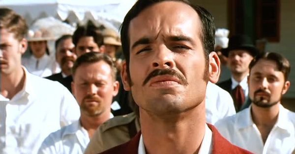 Here’s Proof That The British Team In Lagaan Was Really Stupid - ScoopWhoop