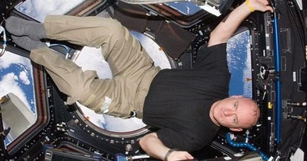NASA Astronaut, Scott Kelly returns to Earth after one year in space