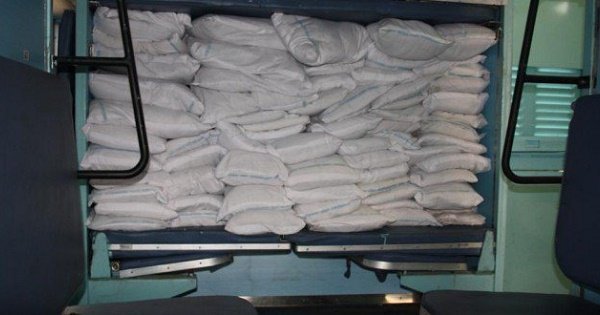 Railways to wash blankets after every use