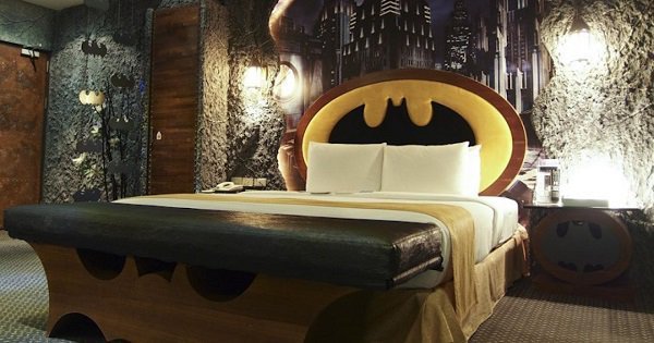 There’s A Batman Hotel Suite In Taiwan & It’s Just As Awesome As The ...