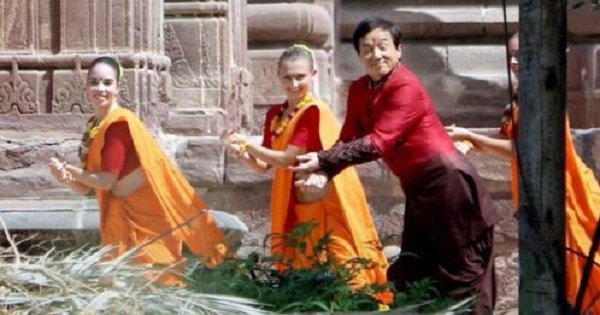 Jackie Chan Is Dancing To Bollywood Beats For Kung Fu Yoga In Jodhpur ...