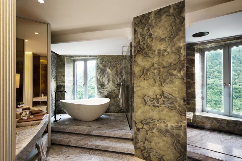 10 Breathtakingly Luxurious Apartments Where The World’s Richest People ...