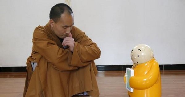 This Buddhist Temple In China Has An Adorable ‘Robot Monk’ To Attract ...