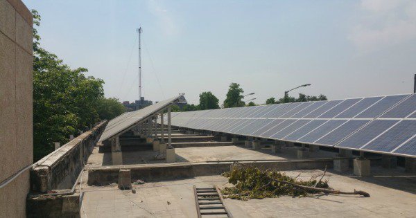 This DU College Is The First To Install Solar Panels To Light Up Campus ...