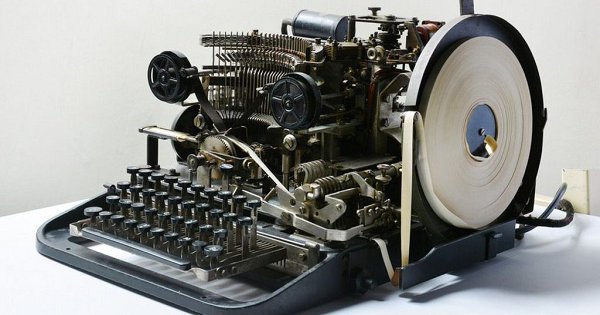 Once Used By Hitler, This WW-II Teleprinter Was Sold On eBay For Just £10!