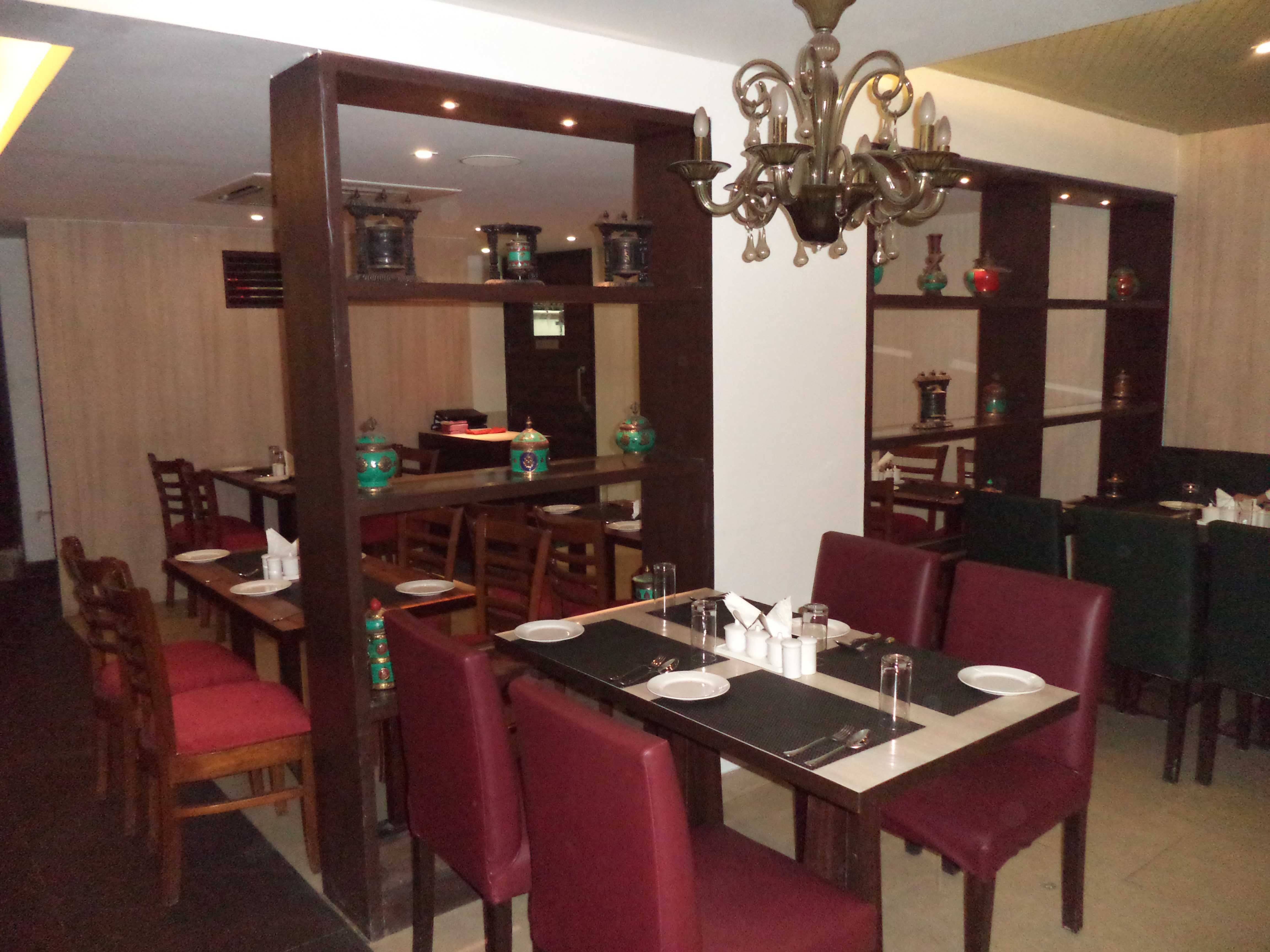 22 Iconic Restaurants In Delhi That Deserve Nationwide Chains