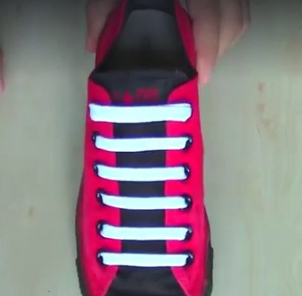 5 Easy & Unique Shoe Lace Patterns That Will Make Sure You Put Your ...