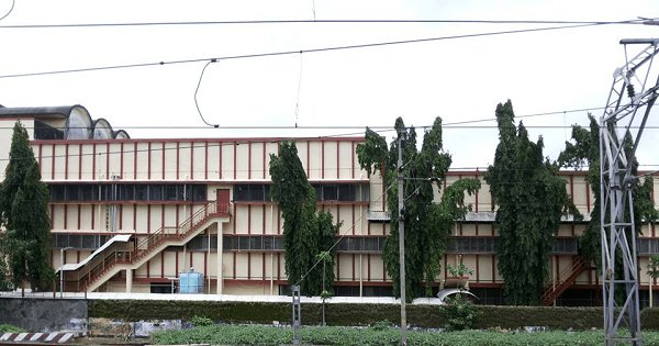 Another Icon Gone. Why Mumbai Will Mourn Parle’s First Factory In Vile ...