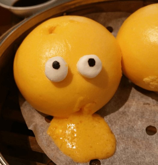 After Pus-Oozing Pimple Cupcakes, Barfing & Pooping Buns Are The Latest ...