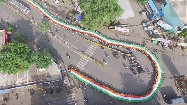 This 3350 Foot Long National Flag In Karnataka Is The Longest Tiranga ...