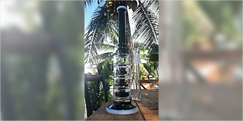 18 Craziest Bongs In The World You Won’t Believe Are For Real