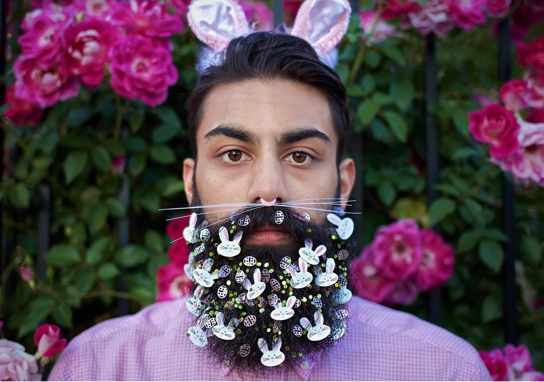 This Guy’s Festive Beards Are Prettier Than Your Christmas Tree Will ...