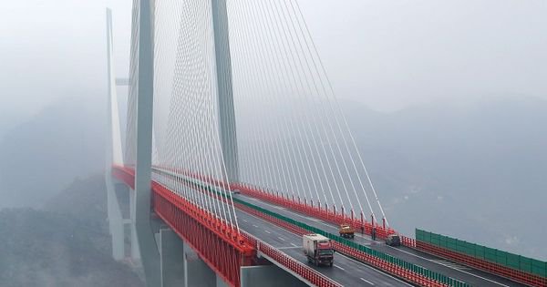 Here Are Some Stunning Images Of World’s Highest Bridge In China