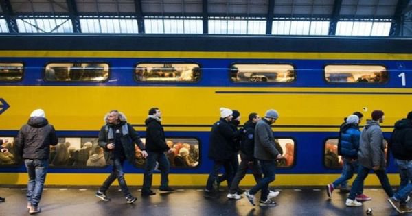 All Dutch Electric Trains Are Now Powered By Wind Energy Alone!