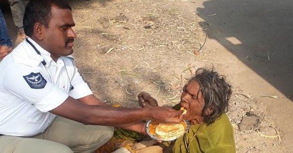 10 Times Cops Went Out Of Their Way To Help People & Reinforced Our ...