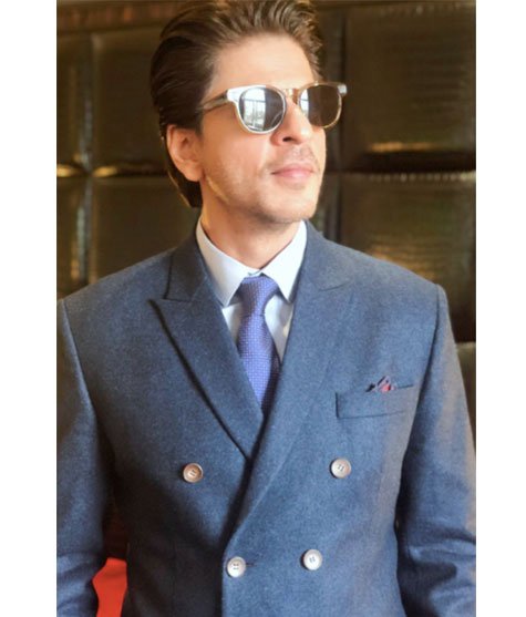 SRK Showed Up In London In A Blue Suit Looking Dapper AF & My Inner ...