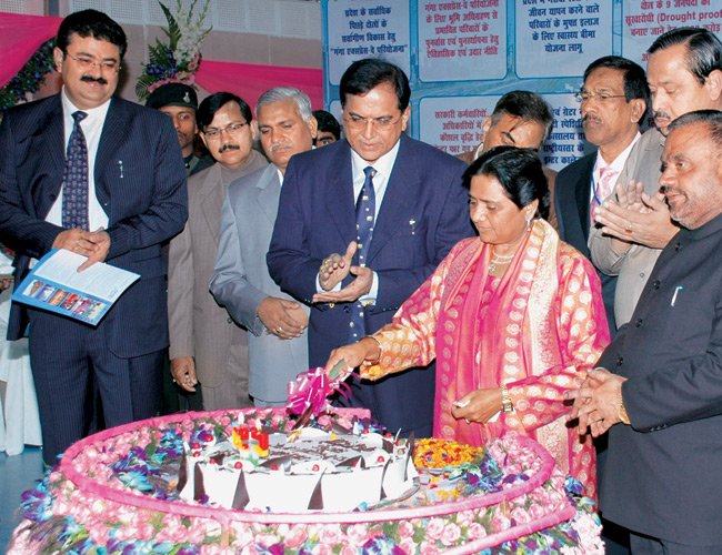 From Lavish Parties To Uncommon Gifts, Here’s How Indian Politicians ...