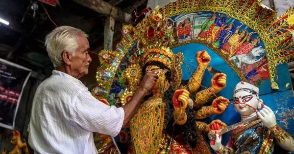 73 Years Old And Still Going Strong, Meet Samir Pal, Kumartuli’s Oldest ...