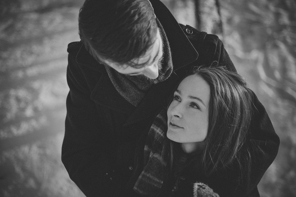 tips to build a strong romantic relationship