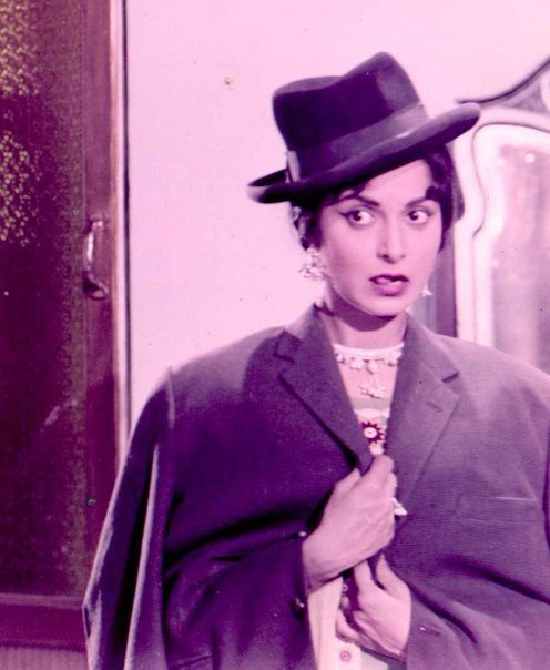 Just 30 Vintage Photos Of Waheeda Rehman That Are An Ode To Her ...