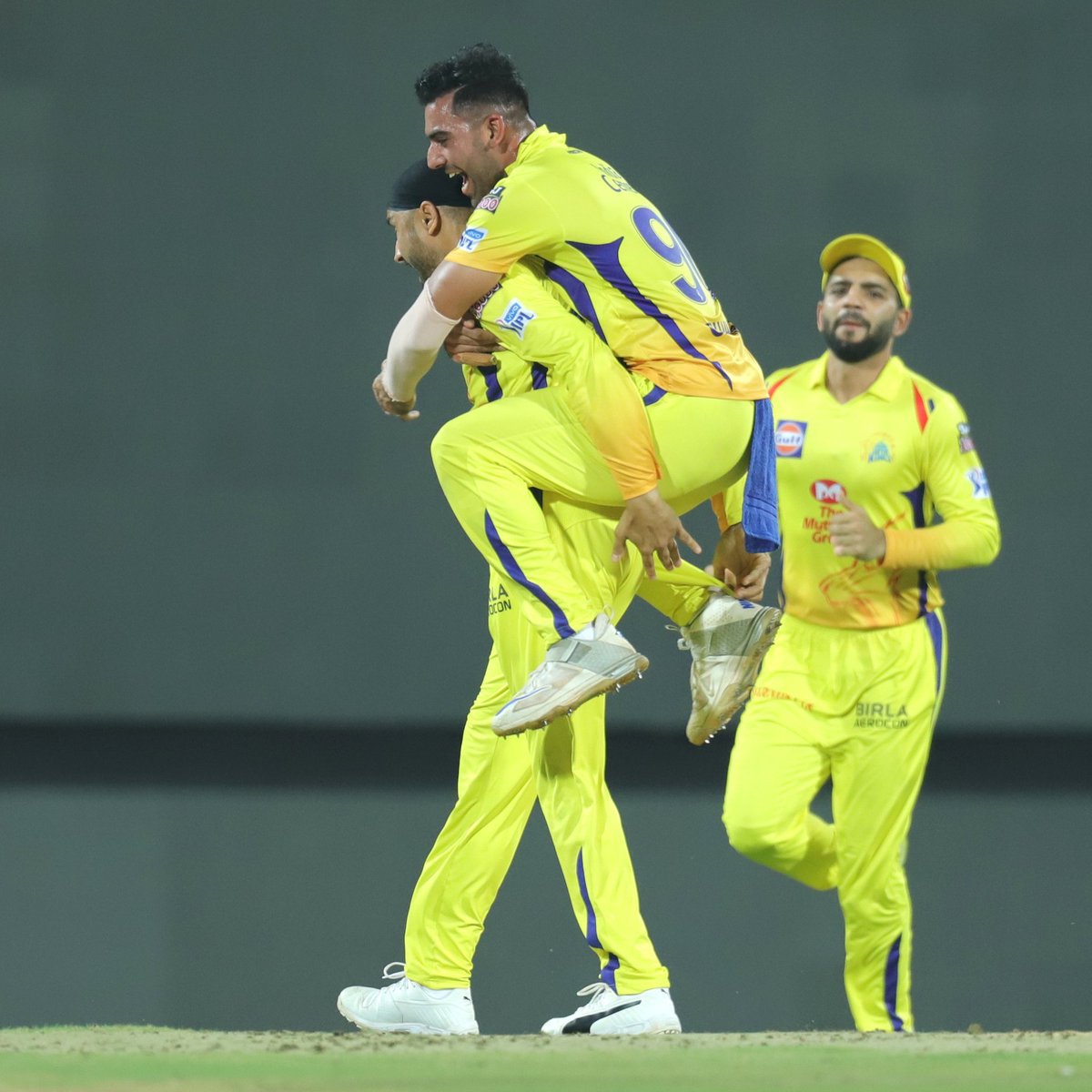 ‘Old Guys Club’ CSK Reached Its 2nd Successive IPL Final & We Can ...