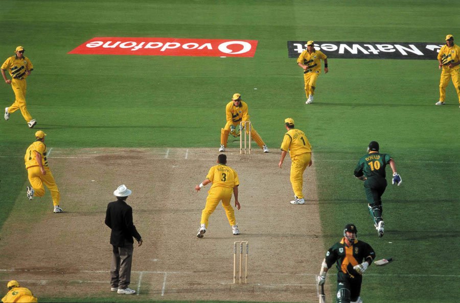 35 Of The Most Iconic Images From Cricket World Cup History