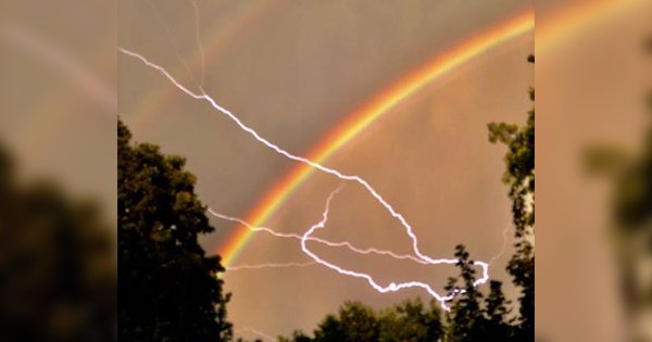 In A Rare Occurrence, This Picture Captures A Double Rainbow And ...