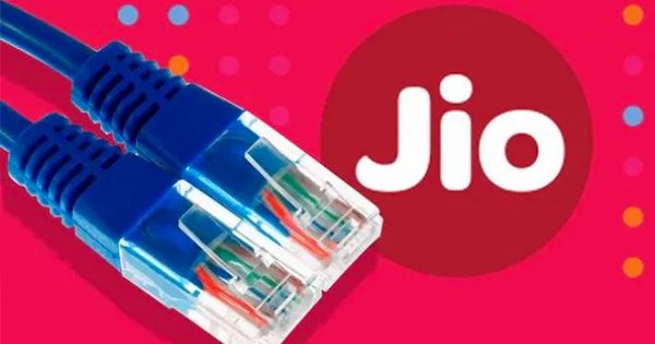 Jio Fiber Is Finally Out, Here's Everything You Need To Know About It