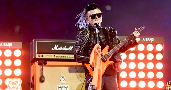 Jack Ma Bids Farewell With A Rockstar Look