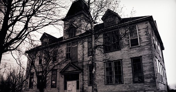 World’s Scariest Haunted House Needs You To Get A Doc’s Note & If You ...