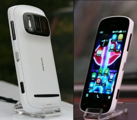 15 Of The Most Iconic Phones From The Past That You Knew You Wanted Way ...